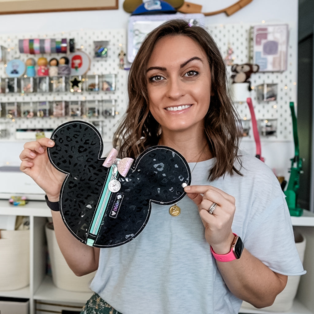 CuteHeart and Magical Mouse Zip Pouch Pattern and SVG - PROCEEDS GO TO ...